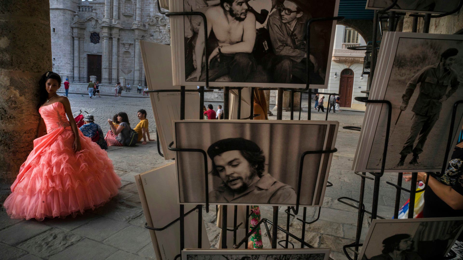 Pictures of a thriving new Cuban tradition: 'quinceañera' parties | Fox ...