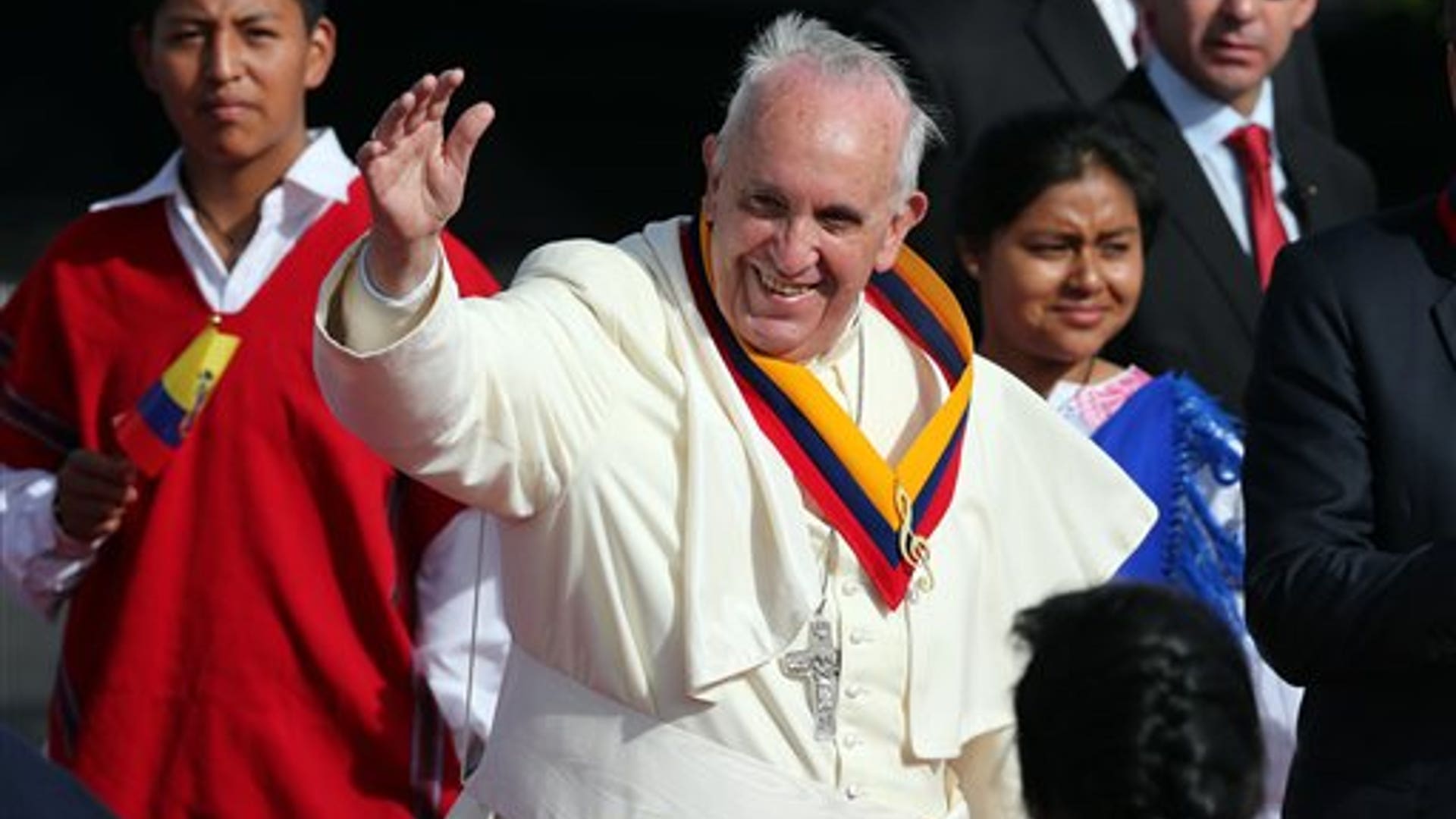 Pope Francis receives warm welcome in first visit to Latin America ...