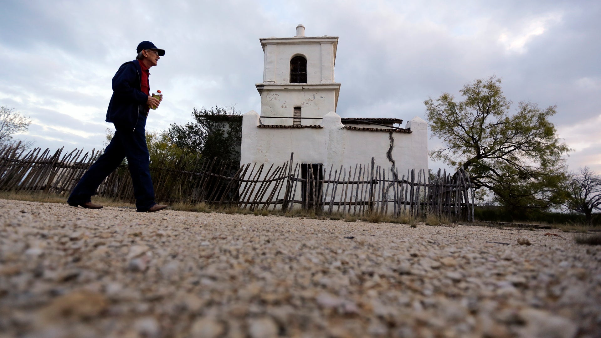 'The Alamo' movie set used by John Wayne fading away | Fox News