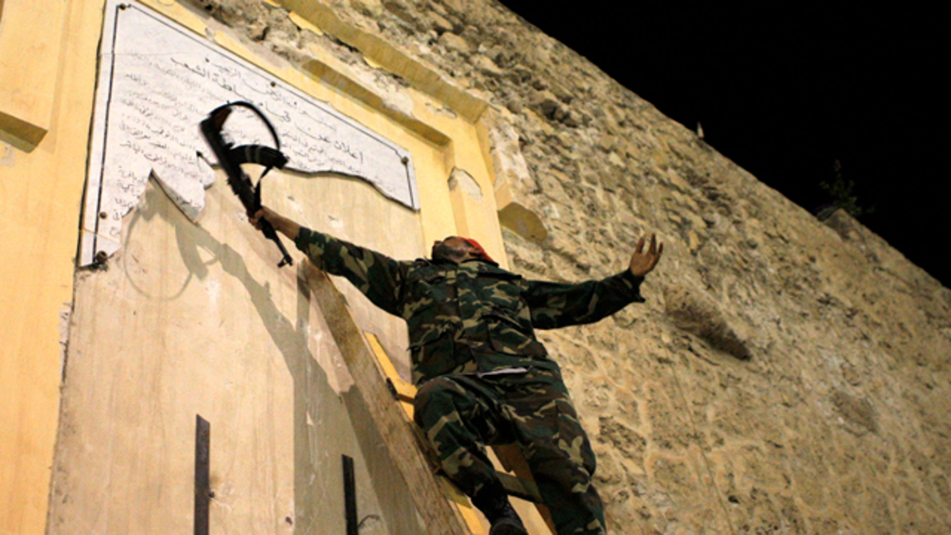 Libyan Rebel Fighters Take Tripoli | Fox News