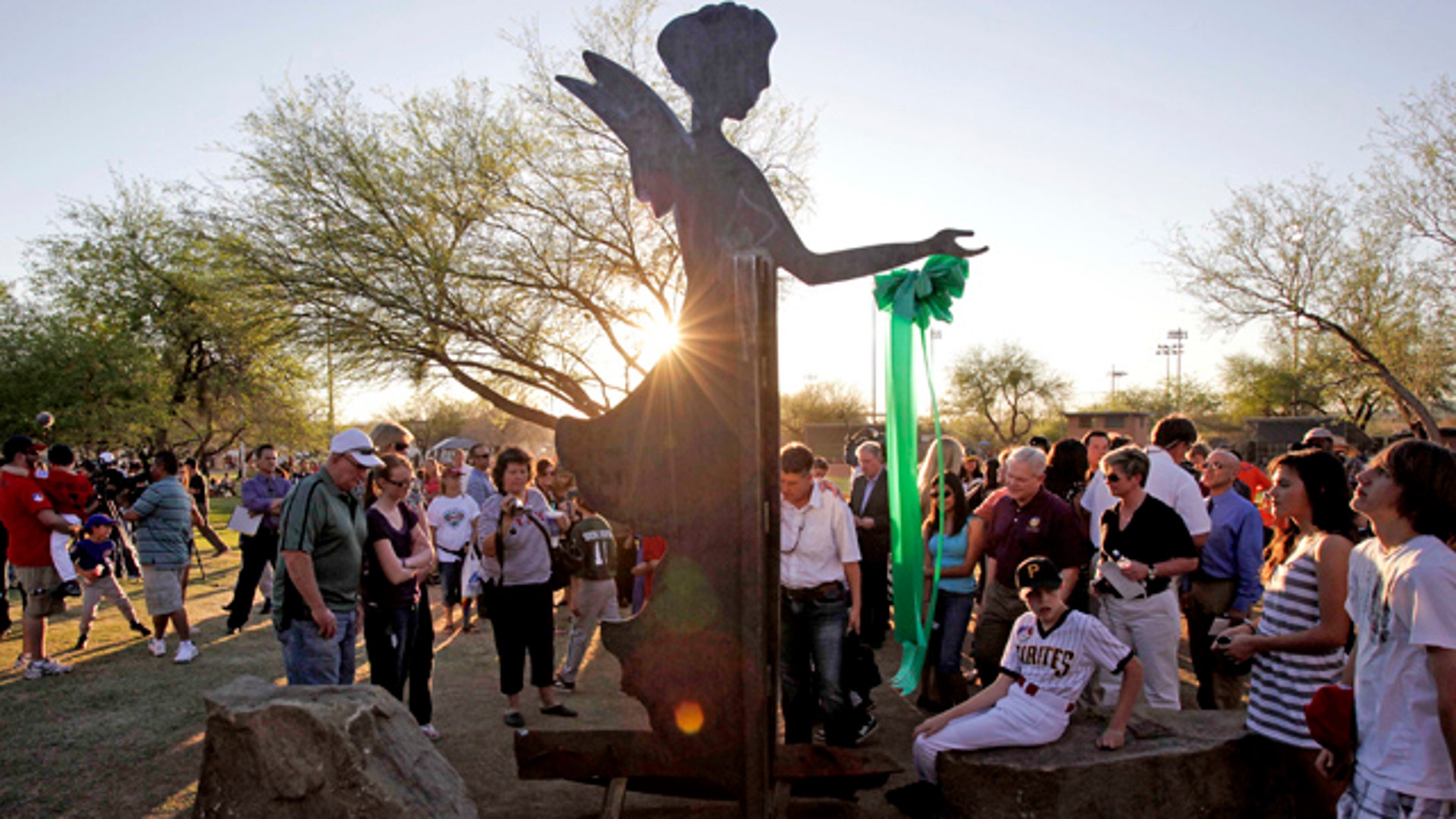 Arizona Angel Memorializes Young Girl in Tucson Tragedy | Fox News
