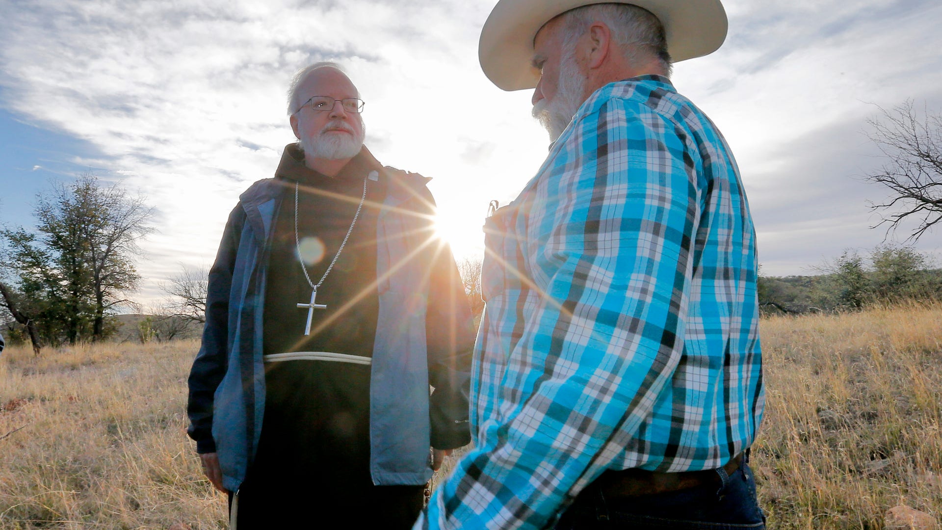 Roman Catholic Bishops Celebrate Mass On U.S.-Mexico Border | Fox News