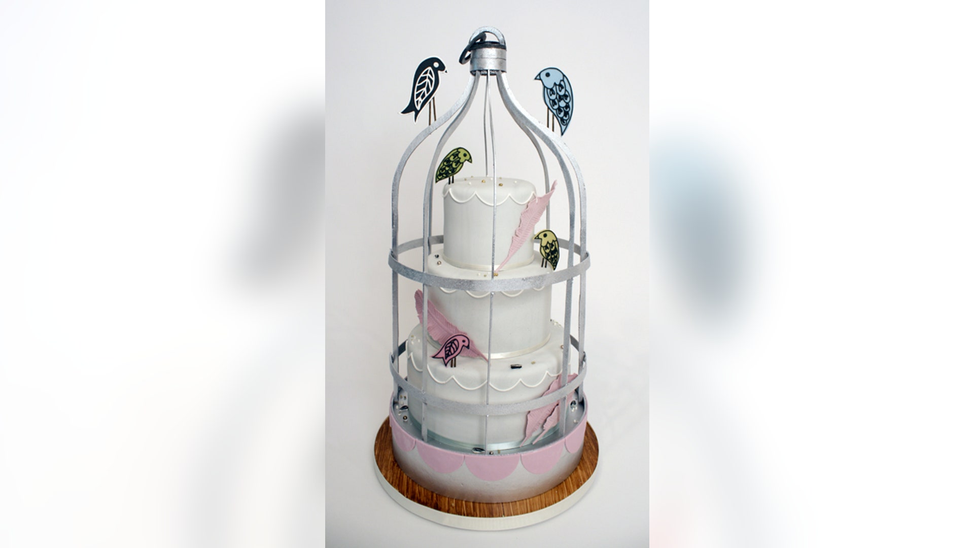 Most outrageous wedding cakes | Fox News