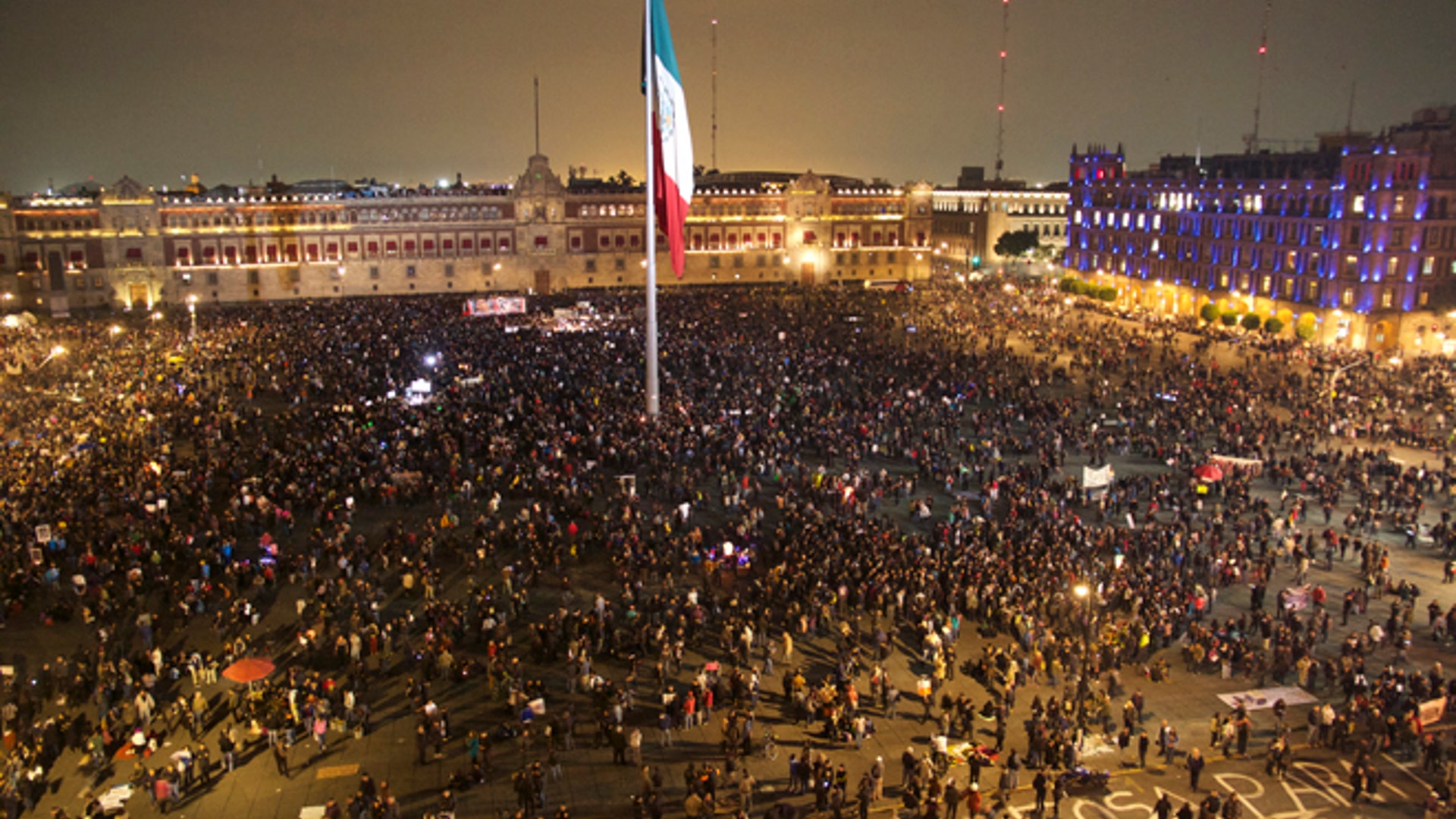In Mexico City, a day of protest, a night of unrest over 43 missing ...
