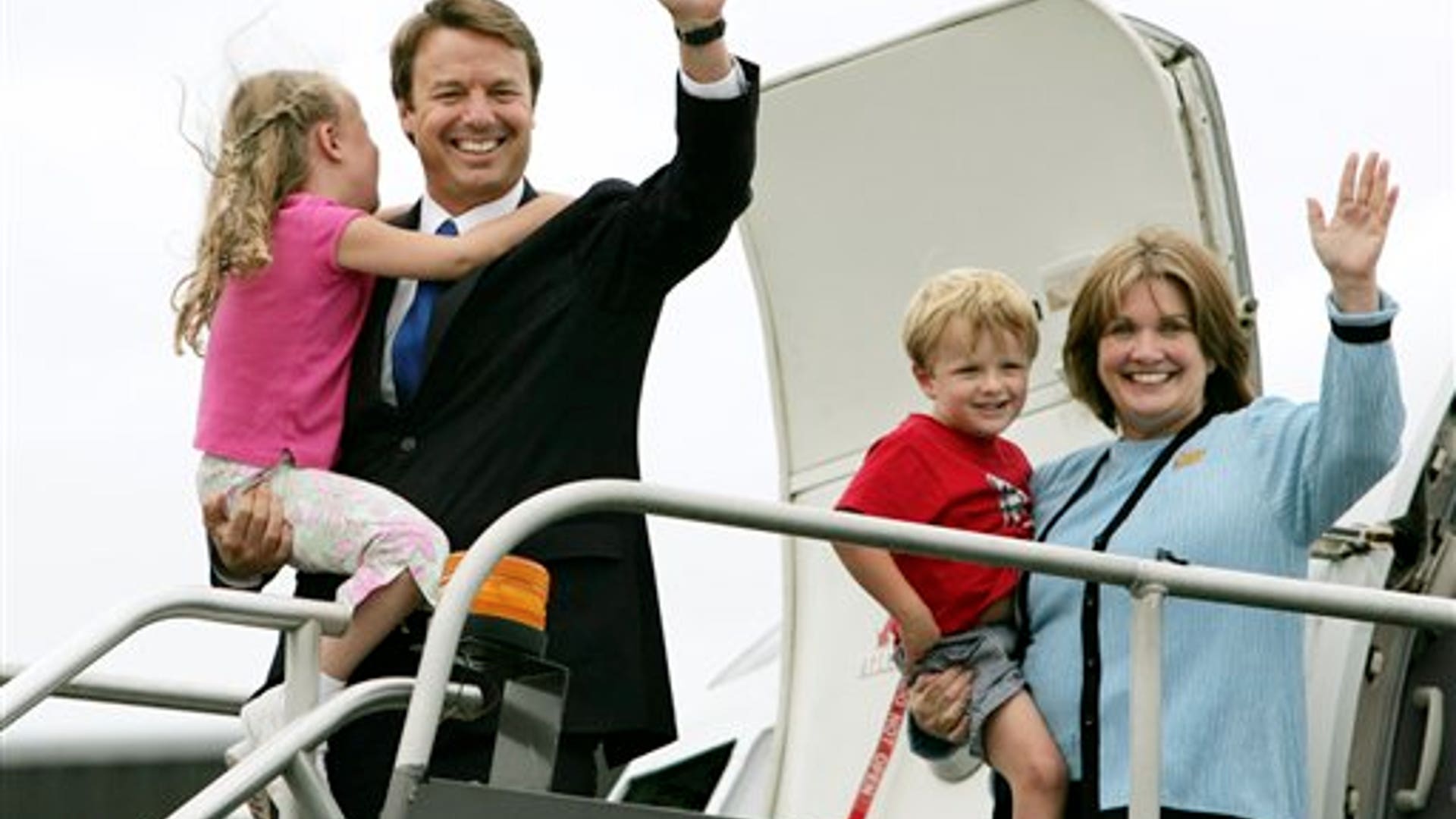 Elizabeth Edwards Dies at 61 | Fox News