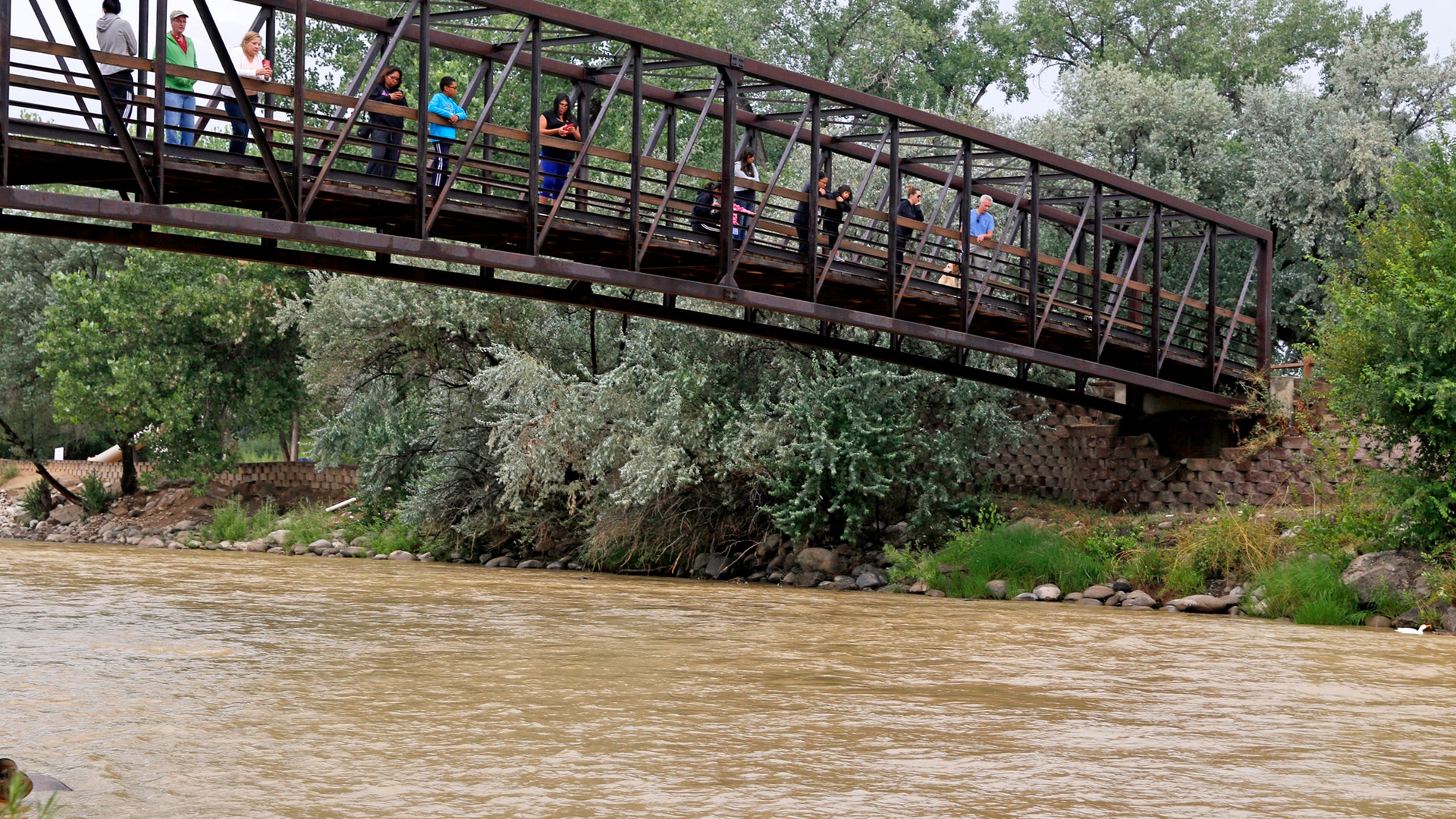 A river runs yellow: Mine waste colors the Animas River | Fox News