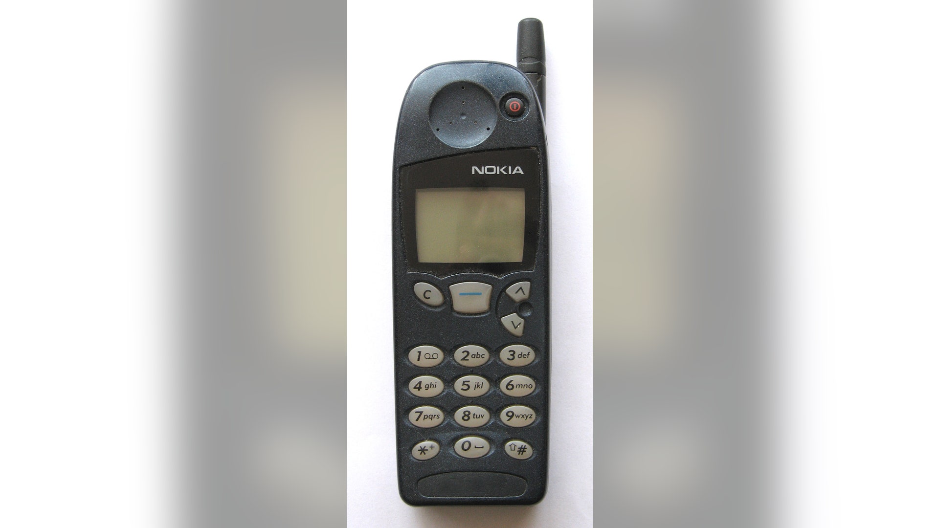 Supersize Me How Cell Phones Went From Giant To Tiny To Giant Again