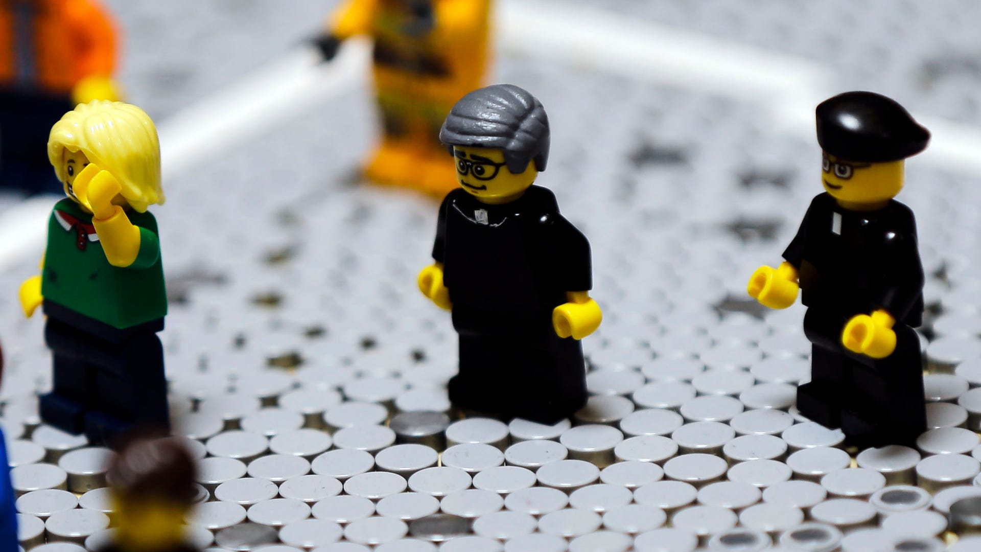 Astonishing Lego model of Vatican took Philly priest 500K pieces and 10 ...