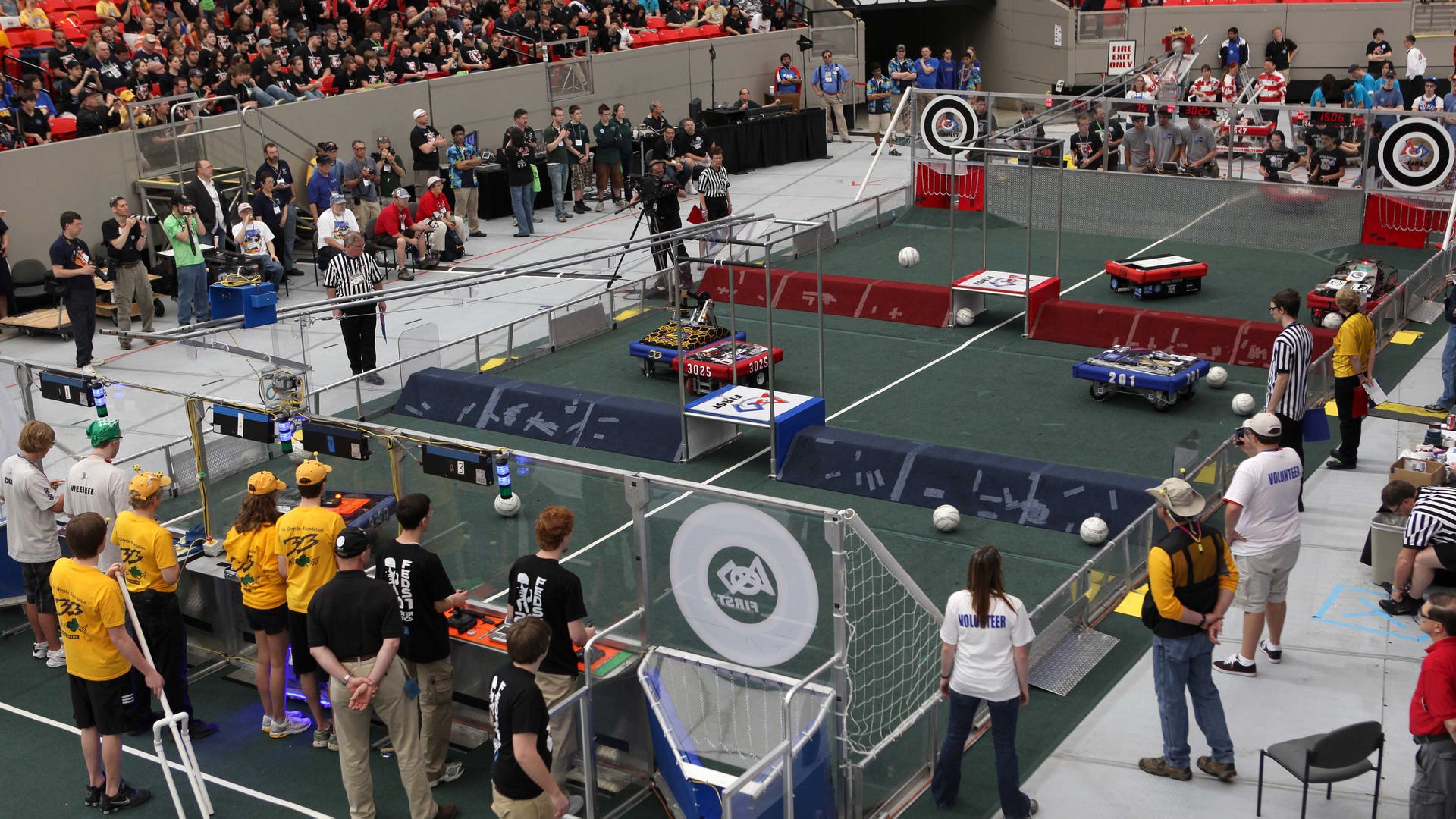 Highlights From The 2010 FIRST Robotic Challenge | Fox News