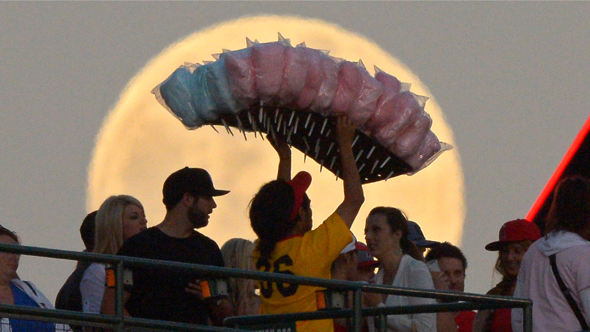 Supermoon A Dazzling Optical Illusion | Fox News