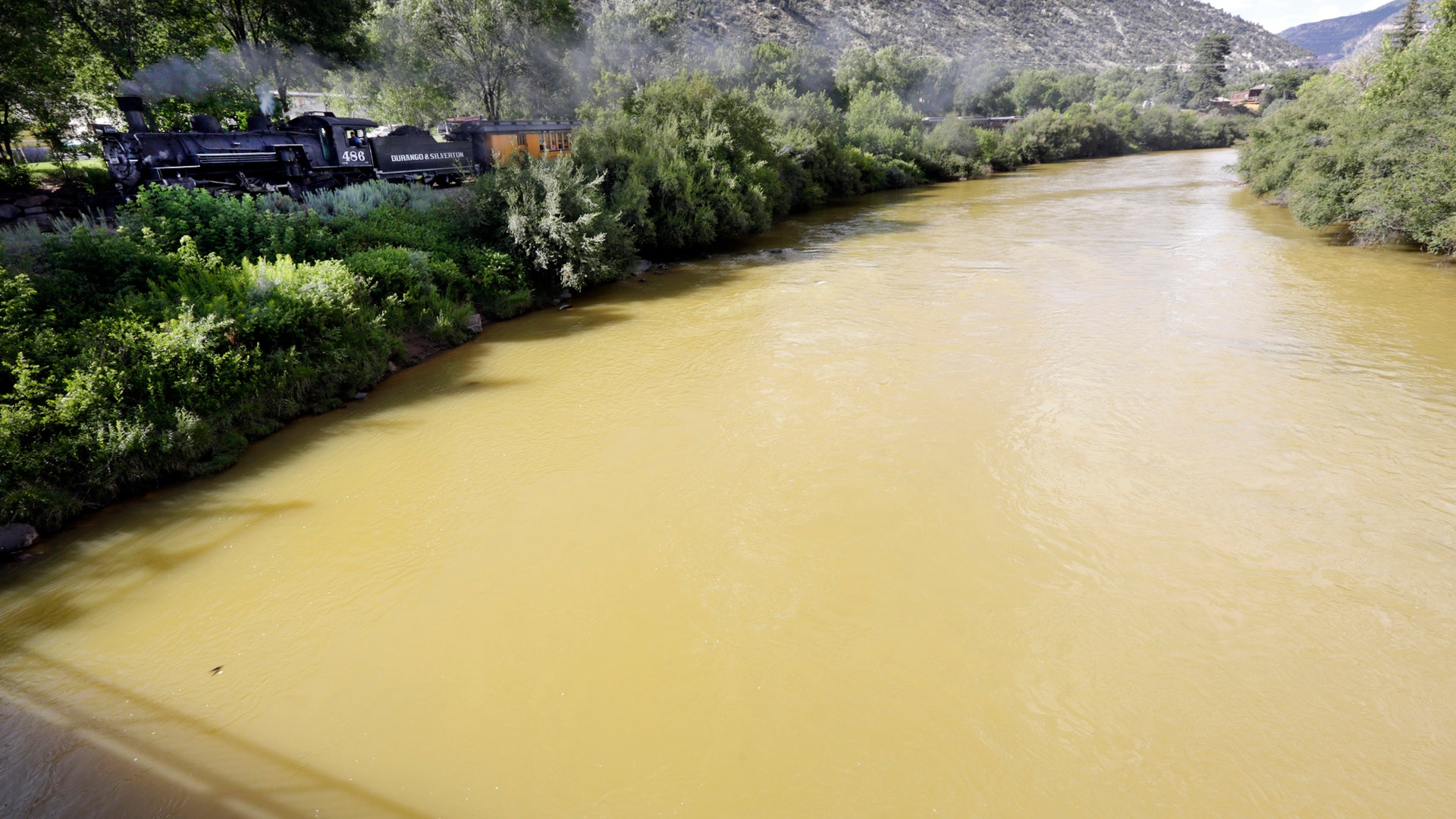 A river runs yellow: Mine waste colors the Animas River | Fox News