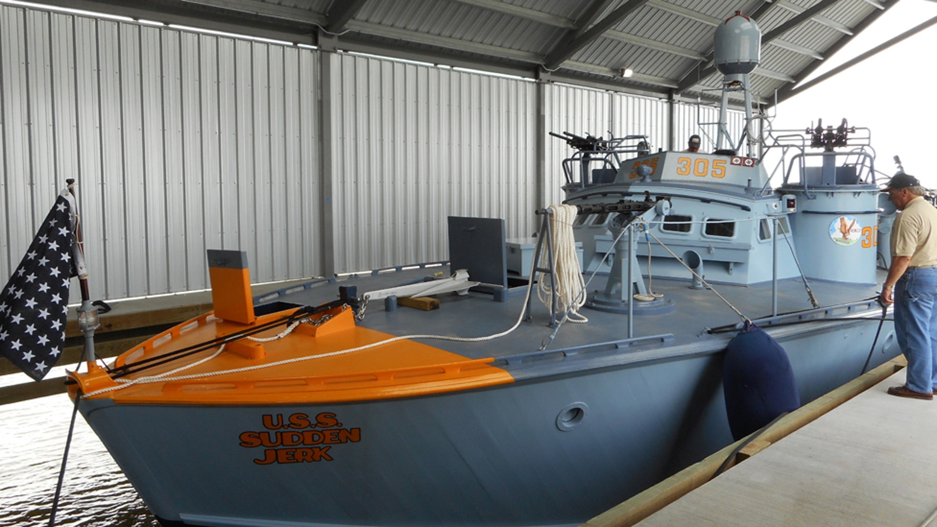 WWII ship PT-305 returns to the water | Fox News