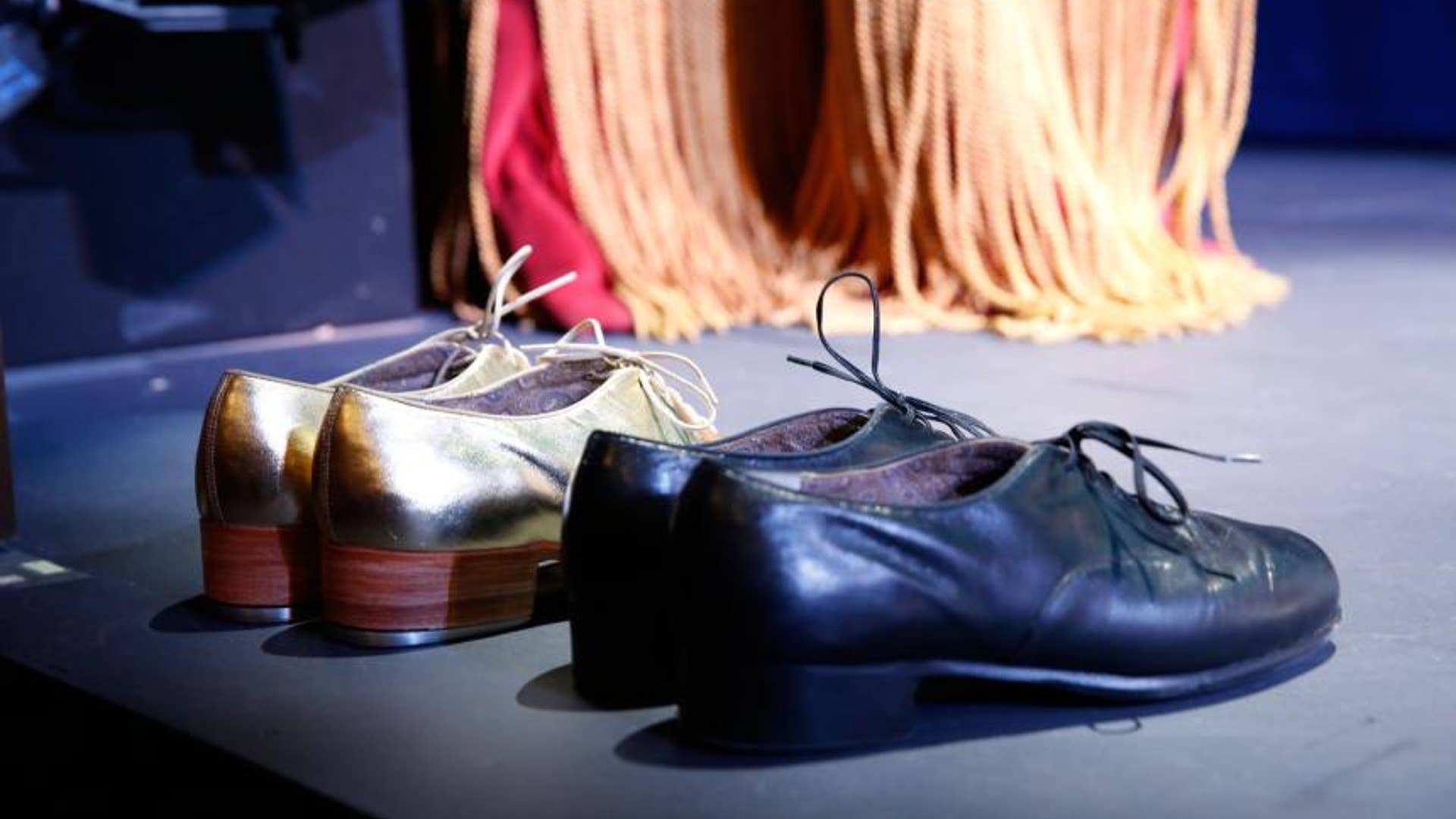 In the FOXlight: The Cast of Broadway's 'Dames at Sea' Shares a Toe ...