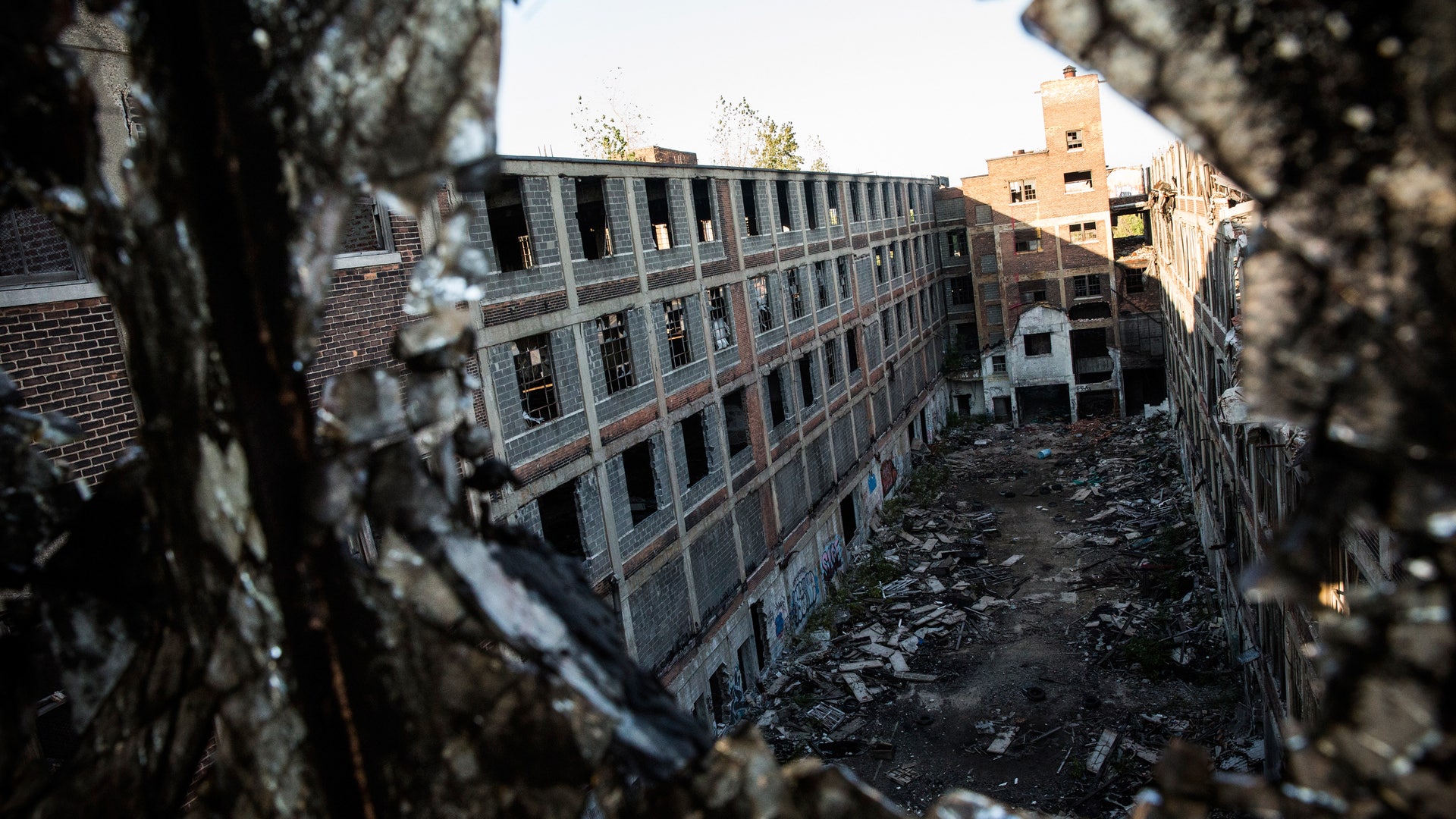 Peruvian Invests In Abandoned Packard Plant In Detroit | Fox News