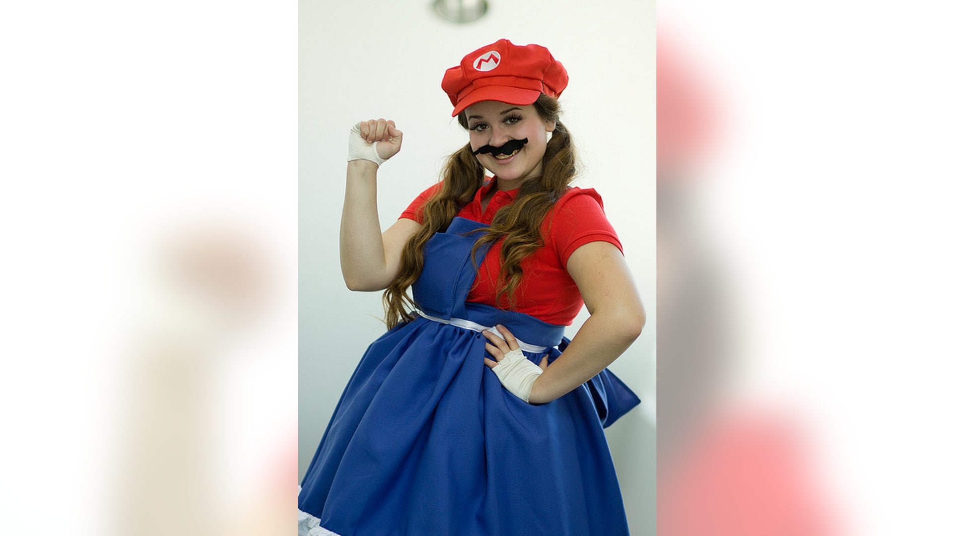 Fans Dress Up as Their Favorite Video Game Characters | Fox News