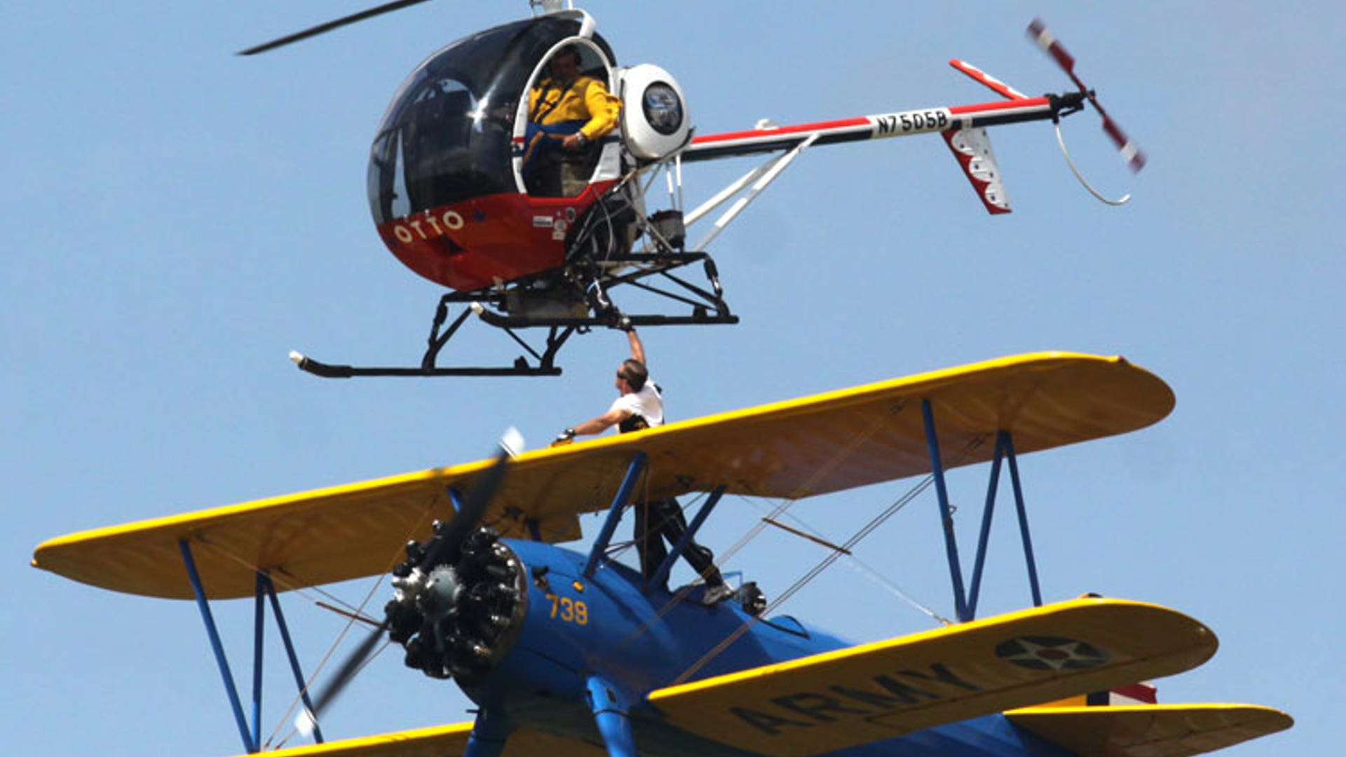 GRAPHIC: Wing Walker Dies After Fall at Air Show | Fox News