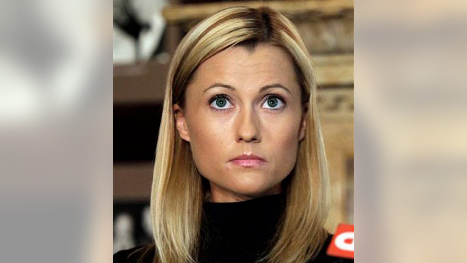 Ginger Lee Holds News Conference About Communications With Rep. Weiner ...