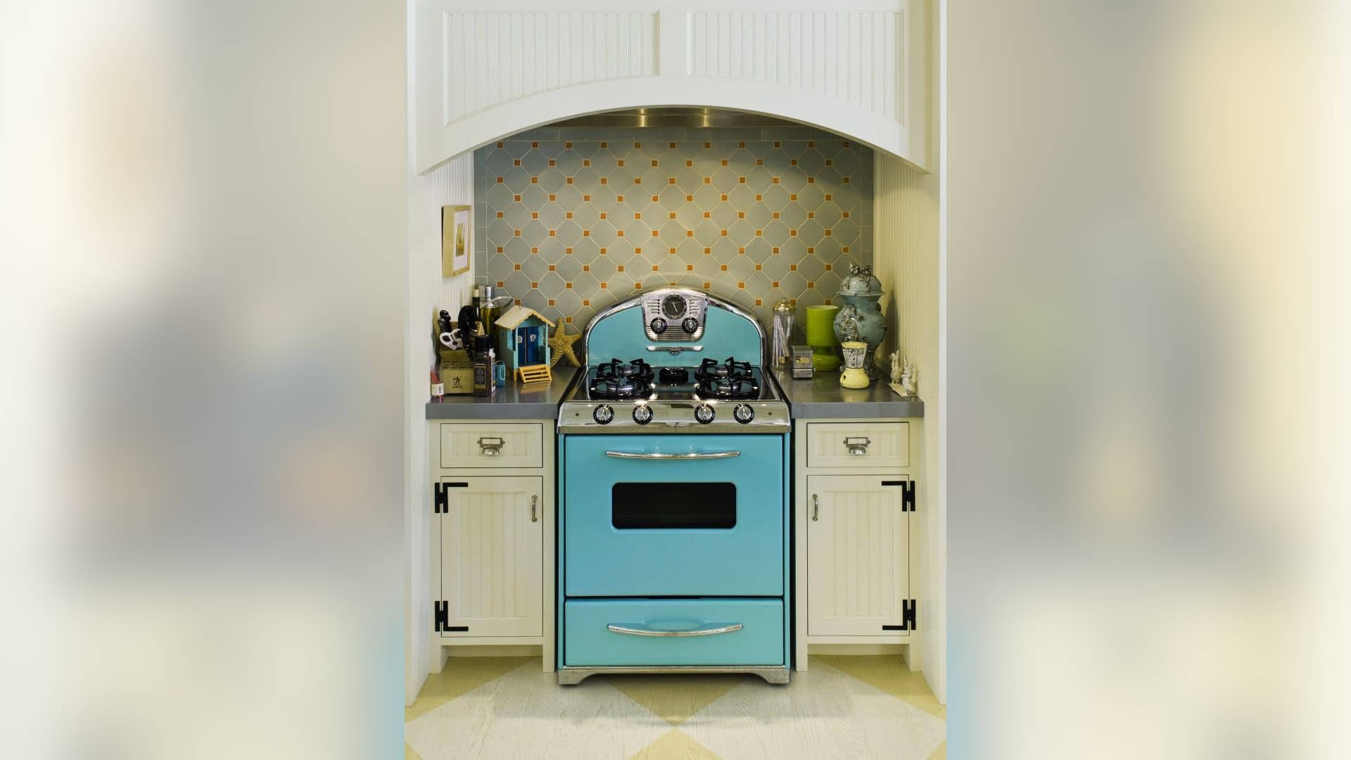 Renovation Inspiration: Colorful Ovens | Fox News