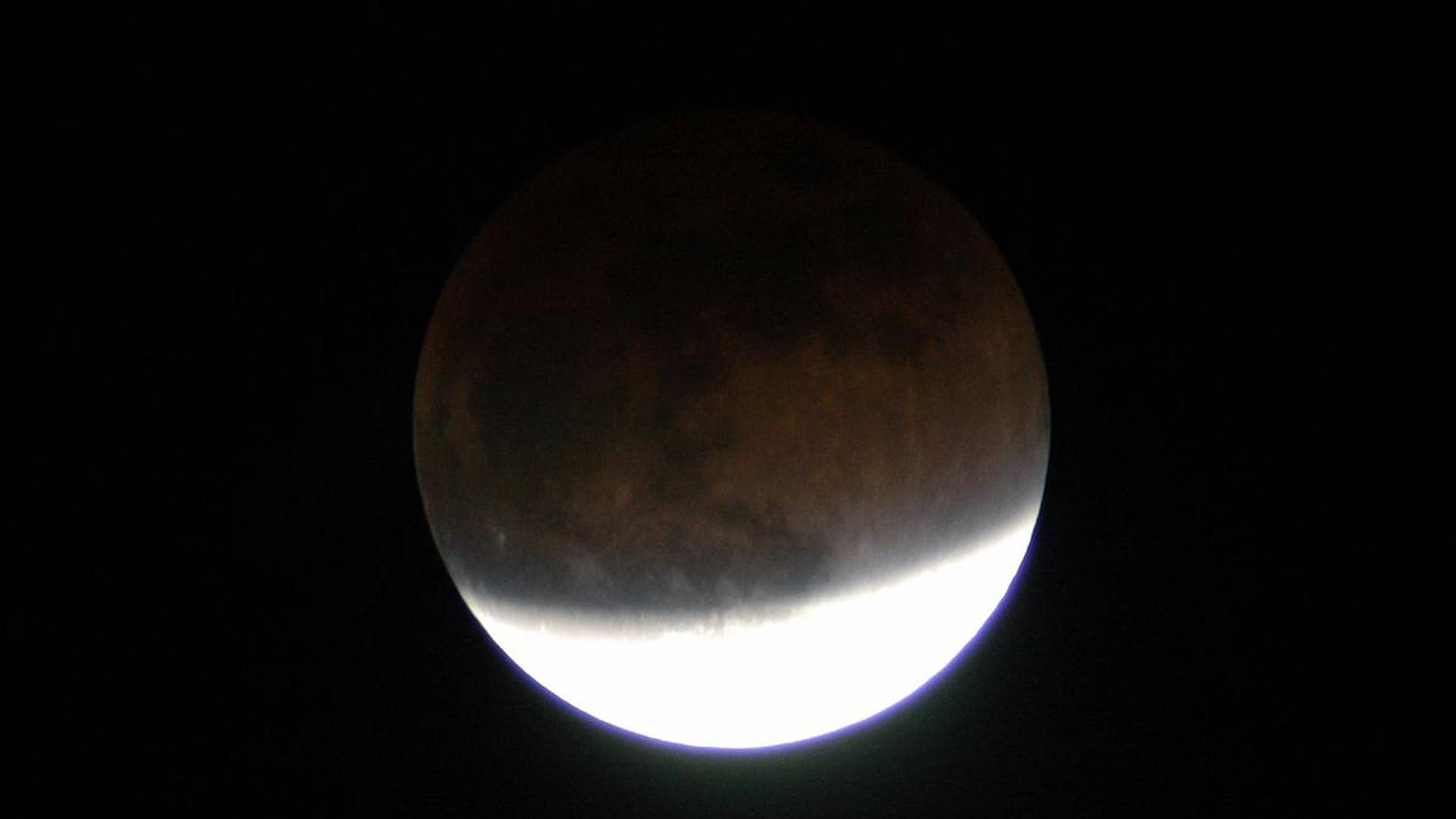 Spellbinding Shots of Lunar Eclipses | Fox News