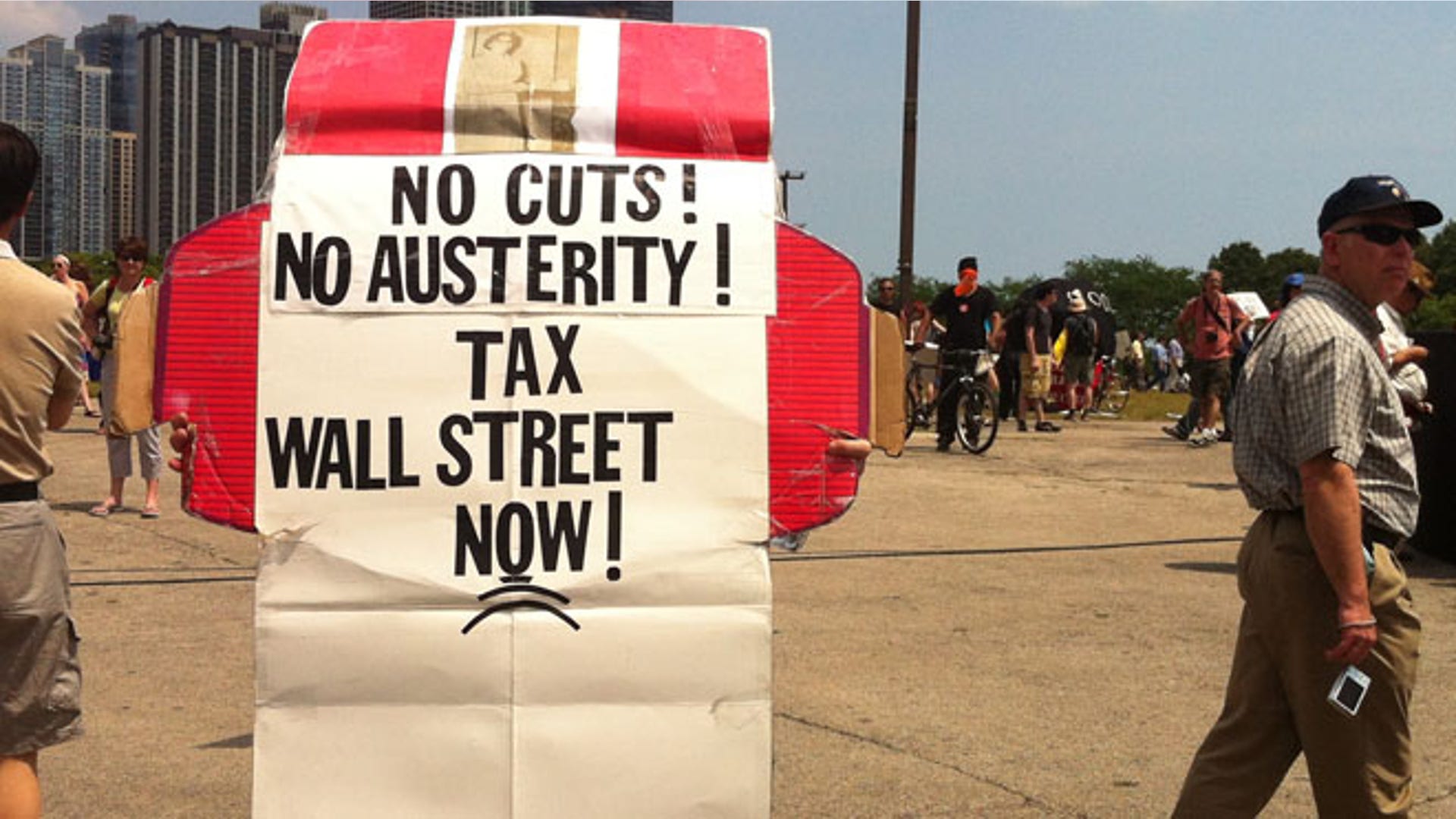 Police, protesters face off at NATO summit in Chicago | Fox News