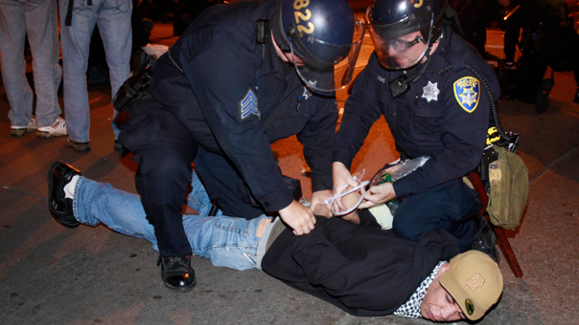 Riots Break Out in Oakland | Fox News
