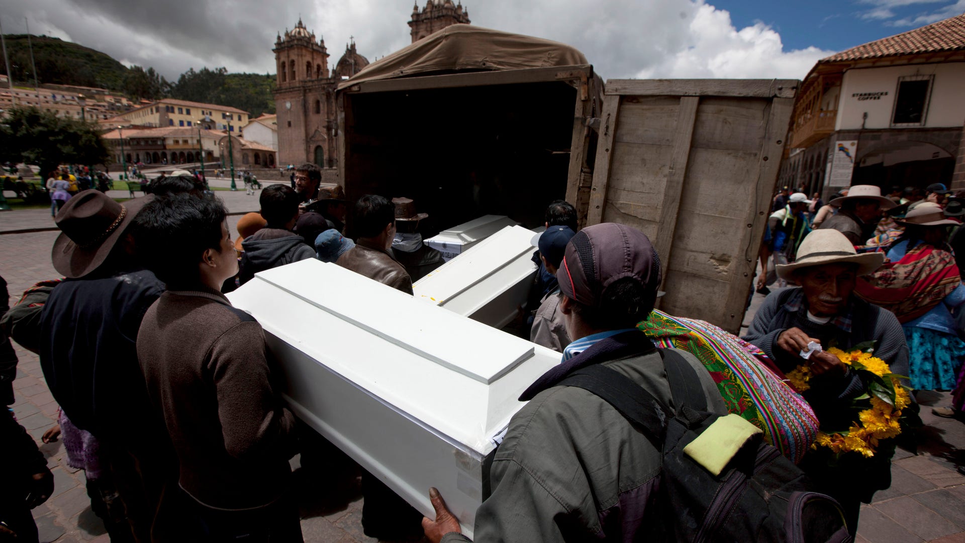 Peru Returns Bodies of War Victims to Families | Fox News