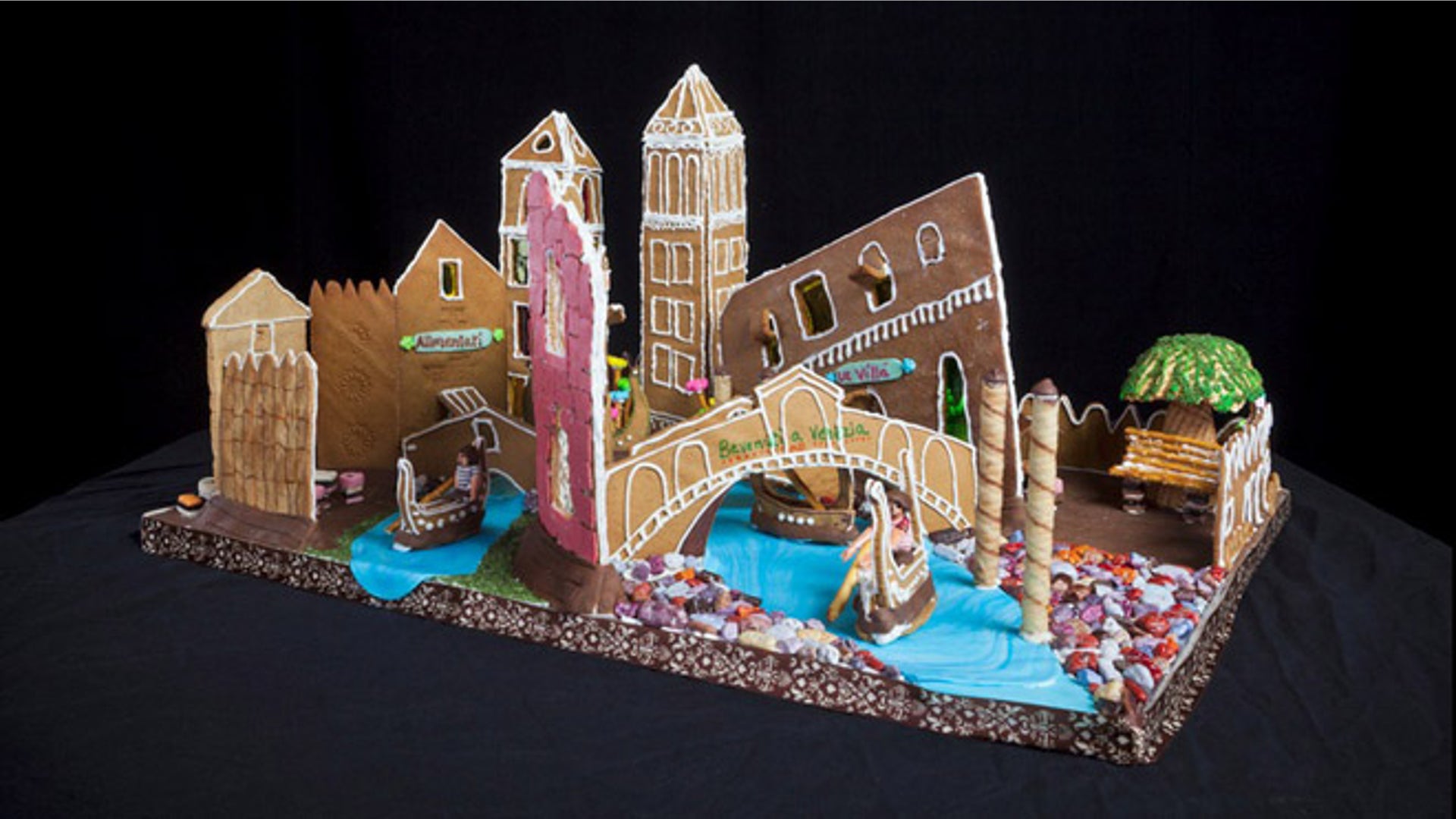 Gingerbread art from the 21st Annual National Gingerbread House ...