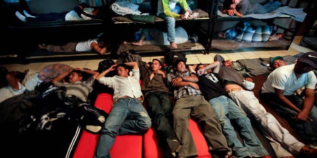 More Mexicans leaving US than entering, study says | Fox News