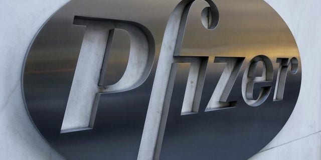 FDA expands use of Pfizer drug for rare form of lung cancer | Fox News