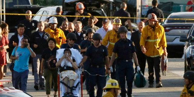 Hostages Freed After Trader Joes Standoff In La Suspect Surrenders