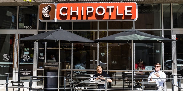 Chipotle accused of covering up for manager who put hidden camera in ...