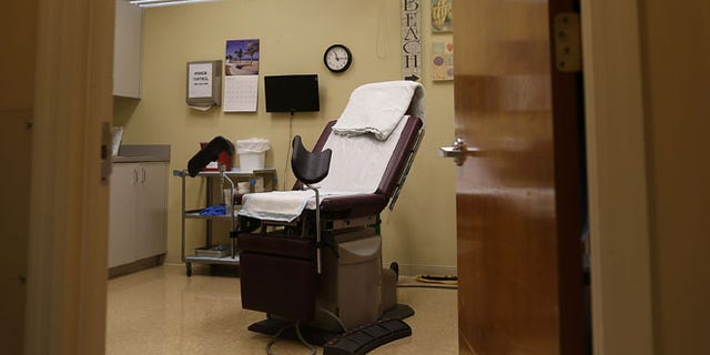 Michigan Doctor Wife Arrested For Allegedly Conspiring To Perform