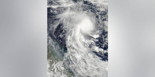 2 powerful cyclones to hit northern Australia; drenching rains and ...