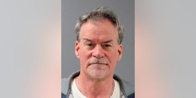 Cops Convicted Sex Offender Harassed Moms Girls In Stores Fox News