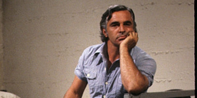 'Battlestar Galactica' actor Donnelly Rhodes dead at 80 | Fox News