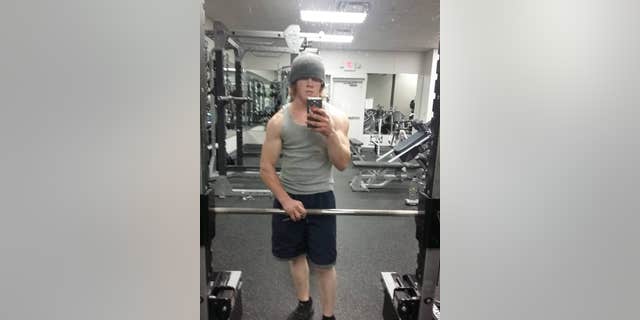 Buff 21-year-old bodybuilder dies just days after flu diagnosis | Fox News