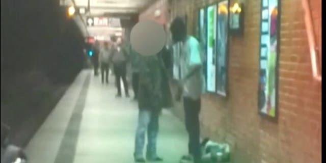 Man Dies After Reportedly Being Pushed Onto Nyc Subway Tracks Fox News