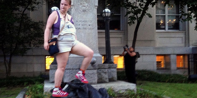 Criminal charges sought for protesters who toppled Confederate statue ... Criminal charges sought for protesters who toppled Confederate statue ...