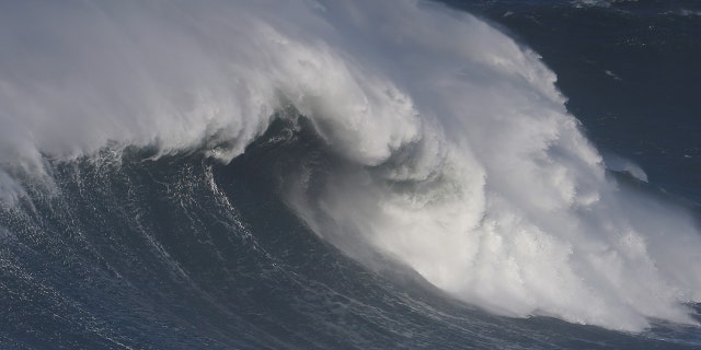 Massive wave sets Southern Hemisphere record, scientists say | Fox News