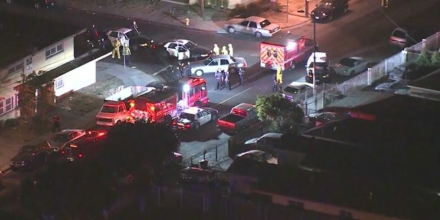 Los Angeles Officer Shot Suspect Dies In Running Gunbattle Fox News