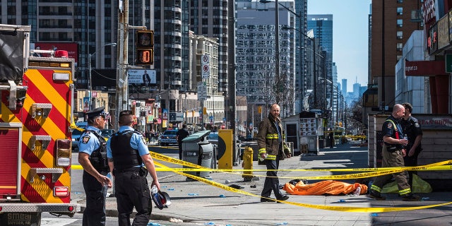 Toronto police officer praised for 'remarkable restraint' in arresting ... Toronto police officer praised for 'remarkable restraint' in arresting ...