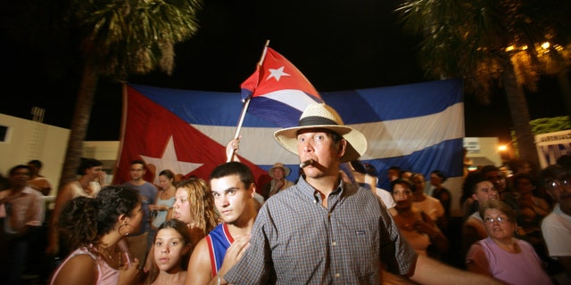 Salvadorans Overtaking Cubans As Third-Largest Hispanic Group In The U ...