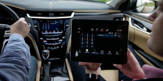 Cadillac offering tutorials, iPad with new infotainment system | Fox News