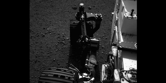 Mars rover Curiosity to take 1st Martian drive Wednesday | Fox News