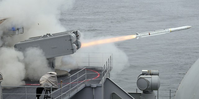 New Navy ship-defense missile destroys target with high tech 'active ...