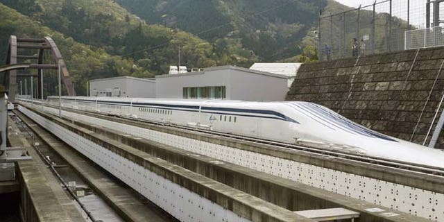Japan's maglev train breaks own speed record at 375 mph | Fox News