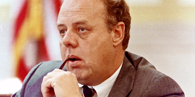 Pete Rose alleged to have had teen sexual relationship, lawsuit says ...