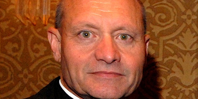 Connecticut's alleged cross-dressing meth priest reportedly liked sex ...