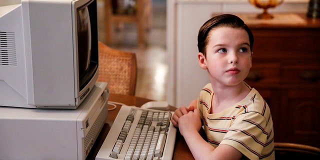Young Sheldon Episode 12 recap: The family's first computer almost ...
