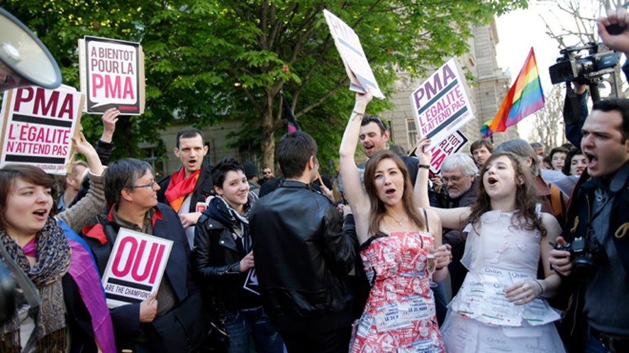 France legalizes gay marriage after months of debate, street protests ... France legalizes gay marriage after months of debate, street protests ...